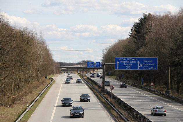 Do you know these 8 facts about the Autobahn?